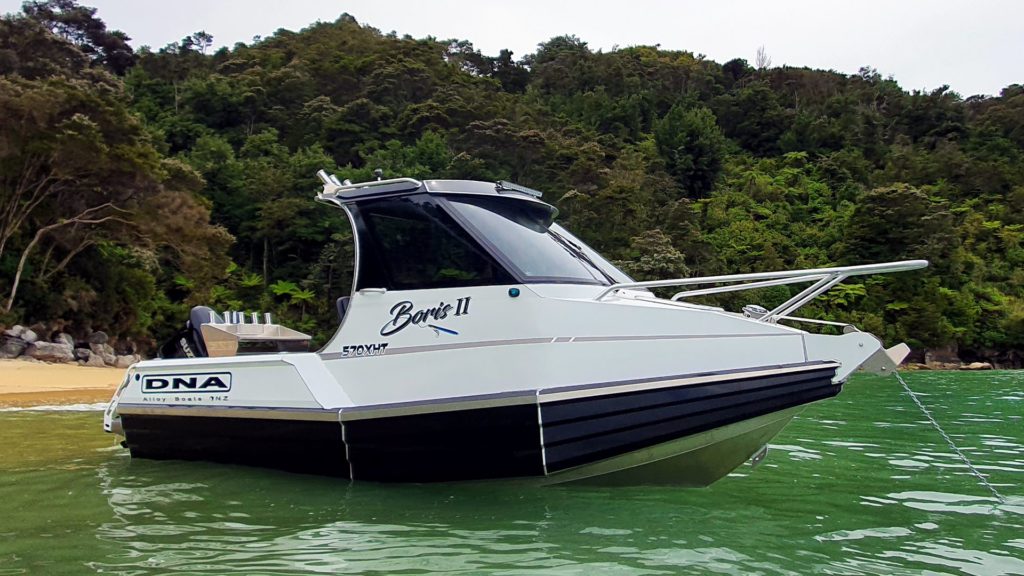 DNA 570XHT | DNA Boats